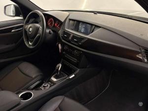 Black BMW X1 2013 in Marijampole, with an engine capacity of 2.00 L and mileage of 258 thousand km for 8999 €, photo 19 on AUTOMOTO.COM.LV