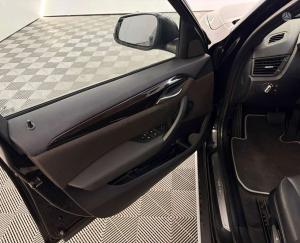 Black BMW X1 2013 in Marijampole, with an engine capacity of 2.00 L and mileage of 258 thousand km for 8999 €, photo 22 on AUTOMOTO.COM.LV