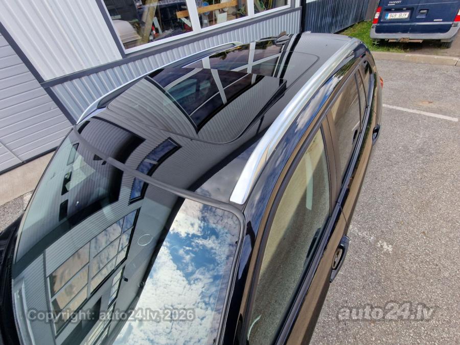 Black BMW X1 2013 in Tartu, with an engine capacity of 2.00 L and mileage of 192 thousand km for 9690 €, photo 5 on AUTOMOTO.COM.LV