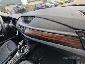 Black BMW X1 2013 in Tartu, with an engine capacity of 2.00 L and mileage of 192 thousand km for 9690 €, photo 20 on AUTOMOTO.COM.LV