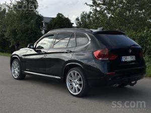 Melns BMW X1 2013 Rīga, ar dzinēja tilpumu 2.00 L un nobraukumu 294 tūkst. km par 8400 €, foto 8 vietnē AUTOMOTO.COM.LV