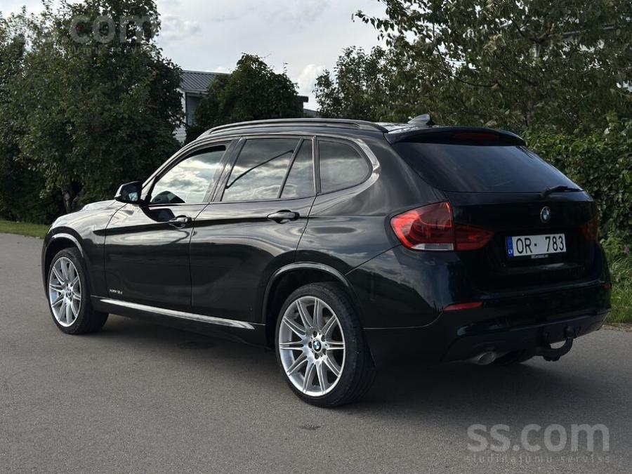 Melns BMW X1 2013 Rīga, ar dzinēja tilpumu 2.00 L un nobraukumu 294 tūkst. km par 8400 €, foto 8 vietnē AUTOMOTO.COM.LV