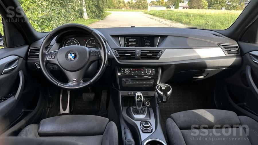 Melns BMW X1 2013 Rīga, ar dzinēja tilpumu 2.00 L un nobraukumu 294 tūkst. km par 8400 €, foto 9 vietnē AUTOMOTO.COM.LV