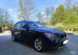 Black BMW X1 2013 in Vilnius, with an engine capacity of 2.00 L and mileage of 332 thousand km for 5790 €, photo 3 on AUTOMOTO.COM.LV