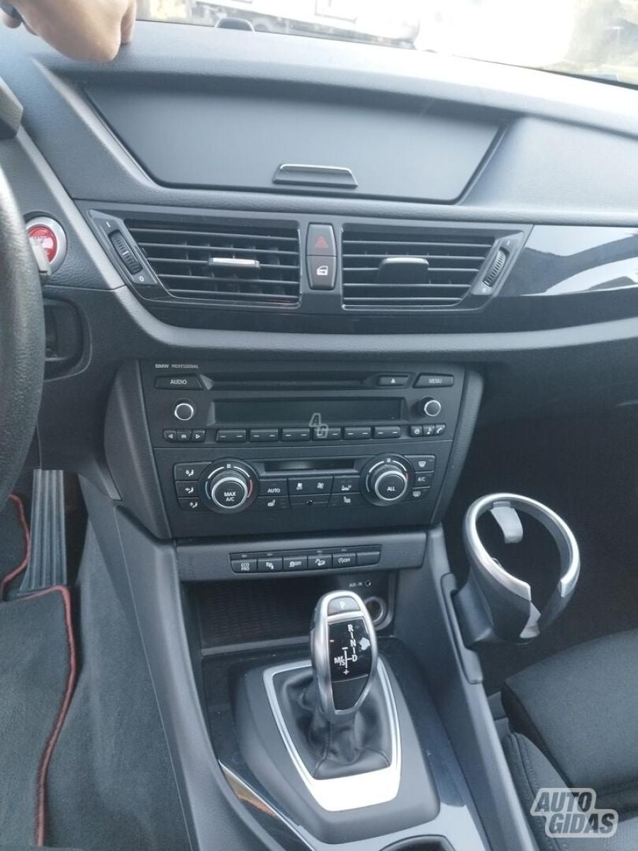 Melns BMW X1 2013 Druskininkai, ar dzinēja tilpumu 2.00 L un nobraukumu 232 tūkst. km par 7550 €, foto 12 vietnē AUTOMOTO.COM.LV