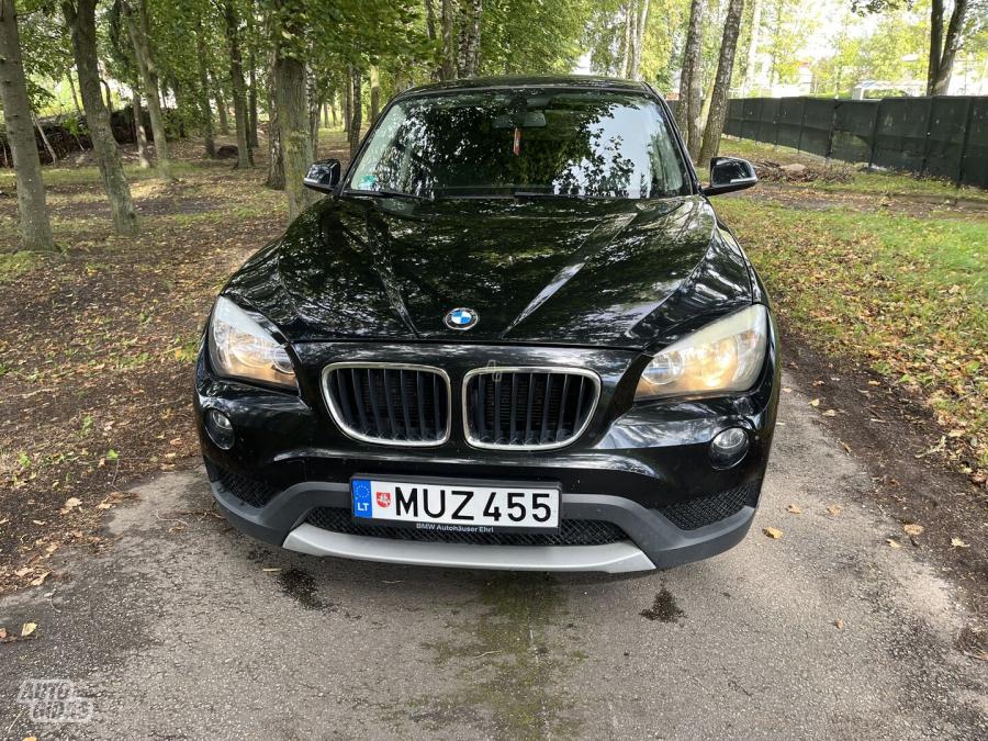 Melns BMW X1 2013 Marijampole, ar dzinēja tilpumu 2.00 L un nobraukumu 278 tūkst. km par 6900 €, foto 4 vietnē AUTOMOTO.COM.LV