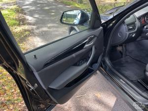 Melns BMW X1 2013 Marijampole, ar dzinēja tilpumu 2.00 L un nobraukumu 278 tūkst. km par 6900 €, foto 10 vietnē AUTOMOTO.COM.LV
