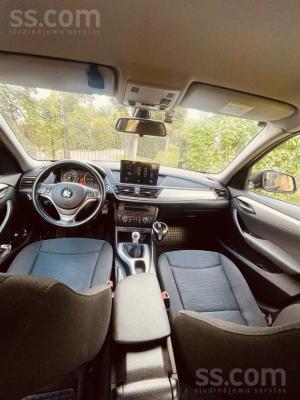 Melns BMW X1 2013 Jūrmala, ar dzinēja tilpumu 2.00 L un nobraukumu 266 tūkst. km par 6700 €, foto 5 vietnē AUTOMOTO.COM.LV