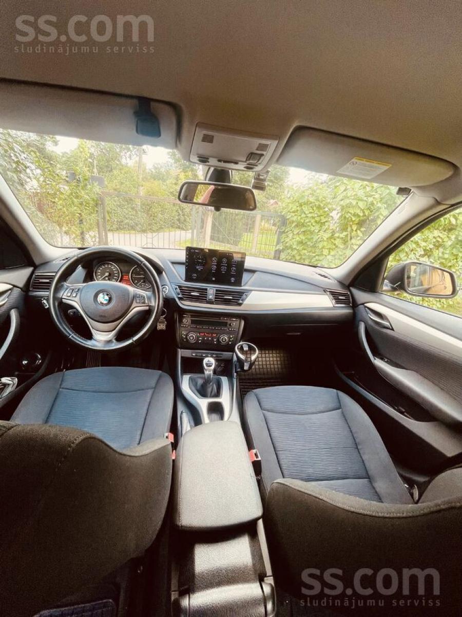 Melns BMW X1 2013 Jūrmala, ar dzinēja tilpumu 2.00 L un nobraukumu 266 tūkst. km par 6700 €, foto 5 vietnē AUTOMOTO.COM.LV