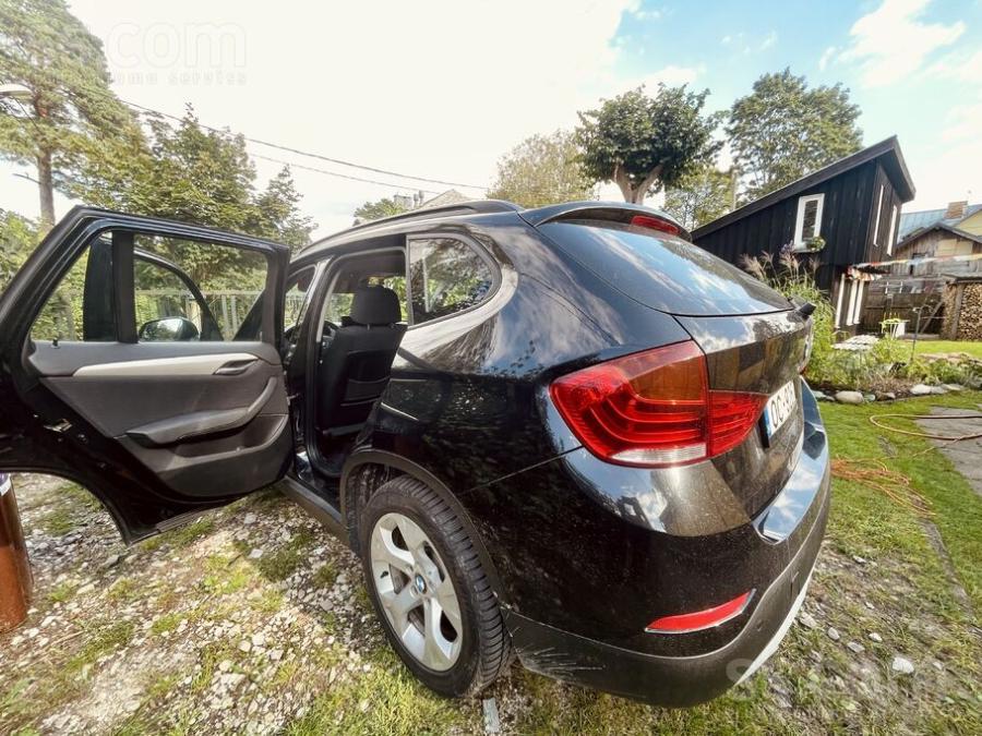 Melns BMW X1 2013 Jūrmala, ar dzinēja tilpumu 2.00 L un nobraukumu 266 tūkst. km par 6700 €, foto 7 vietnē AUTOMOTO.COM.LV