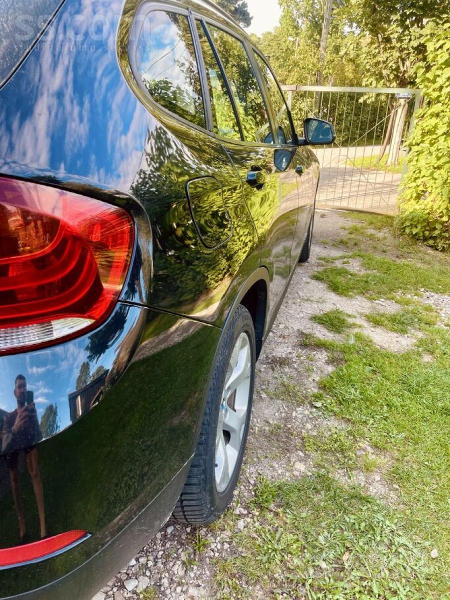 Melns BMW X1 2013 Jūrmala, ar dzinēja tilpumu 2.00 L un nobraukumu 266 tūkst. km par 6700 €, foto 10 vietnē AUTOMOTO.COM.LV