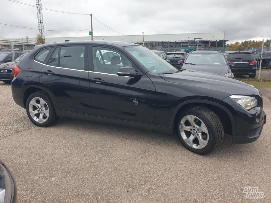 Black BMW X1 2013 in Kaunas, with an engine capacity of 2.00 L and mileage of 190 thousand km for 8250 €, photo 6 on AUTOMOTO.COM.LV