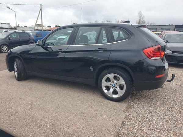 Black BMW X1 2013 in Kaunas, with an engine capacity of 2.00 L and mileage of 190 thousand km for 8250 €, photo 9 on AUTOMOTO.COM.LV