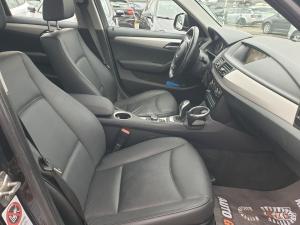 Black BMW X1 2013 in Kaunas, with an engine capacity of 2.00 L and mileage of 190 thousand km for 8250 €, photo 10 on AUTOMOTO.COM.LV