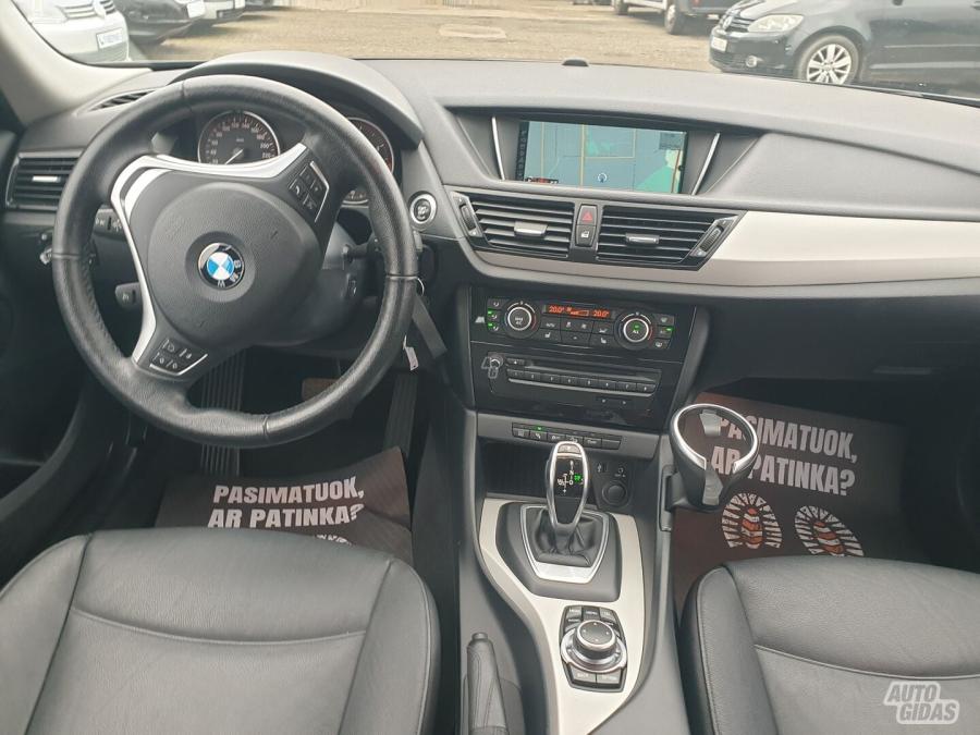 Black BMW X1 2013 in Kaunas, with an engine capacity of 2.00 L and mileage of 190 thousand km for 8250 €, photo 12 on AUTOMOTO.COM.LV