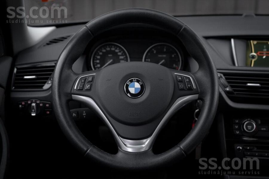 Melns BMW X1 2014 Talsi, ar dzinēja tilpumu 2.00 L un nobraukumu 255 tūkst. km par 11990 €, foto 18 vietnē AUTOMOTO.COM.LV