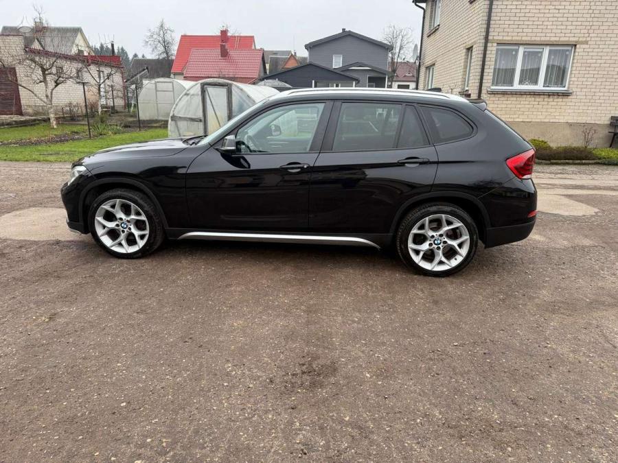 Melns BMW X1 2014 Utena, ar dzinēja tilpumu 2.00 L un nobraukumu 247 tūkst. km par 8750 €, foto 8 vietnē AUTOMOTO.COM.LV
