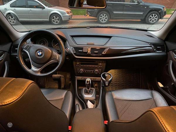 Black BMW X1 2014 in Vilnius, with an engine capacity of 2.00 L and mileage of 151 thousand km for 8500 €, photo 9 on AUTOMOTO.COM.LV