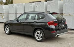 Black BMW X1 2014 in Kedainiai, with an engine capacity of 2.00 L and mileage of 145 thousand km for 8300 €, photo 5 on AUTOMOTO.COM.LV