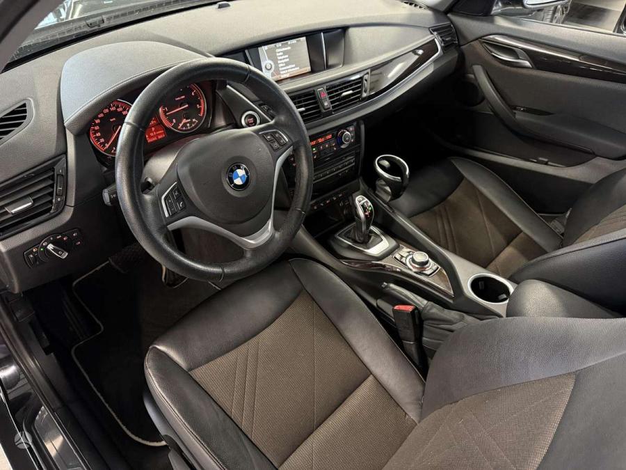 Black BMW X1 2014 in Marijampole, with an engine capacity of 2.00 L and mileage of 266 thousand km for 8999 €, photo 2 on AUTOMOTO.COM.LV