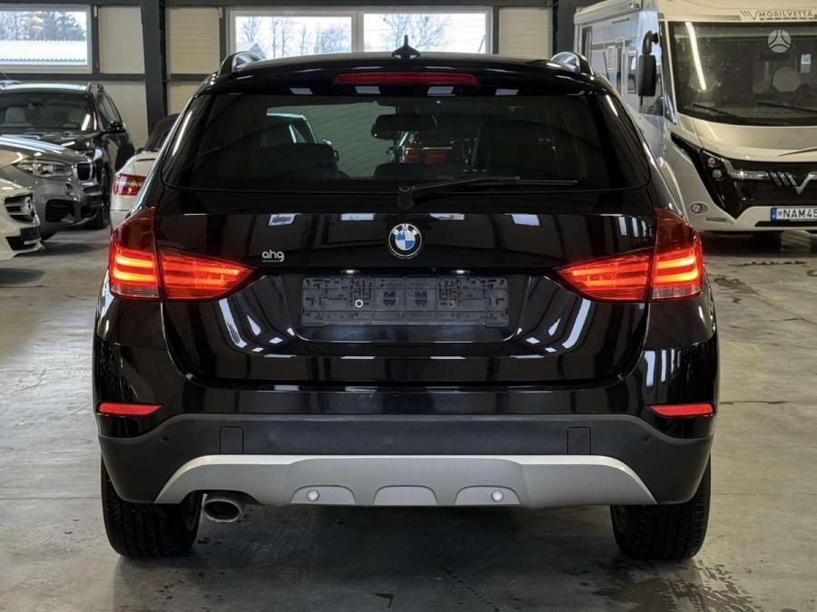Black BMW X1 2014 in Marijampole, with an engine capacity of 2.00 L and mileage of 266 thousand km for 8999 €, photo 6 on AUTOMOTO.COM.LV