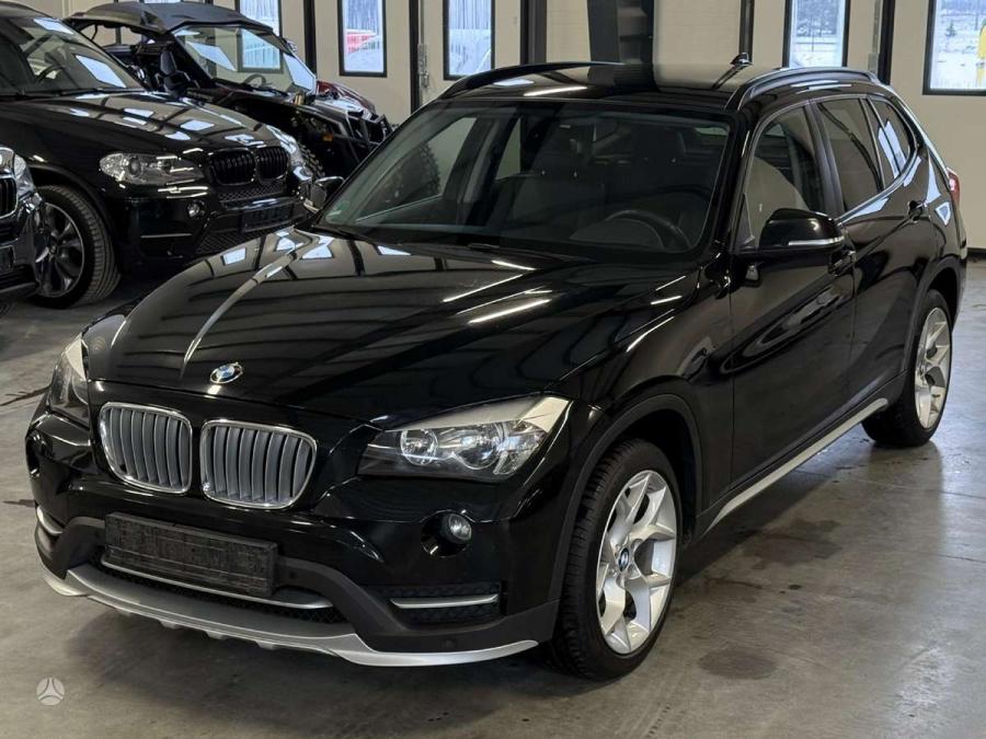 Black BMW X1 2014 in Marijampole, with an engine capacity of 2.00 L and mileage of 266 thousand km for 8999 €, photo 9 on AUTOMOTO.COM.LV