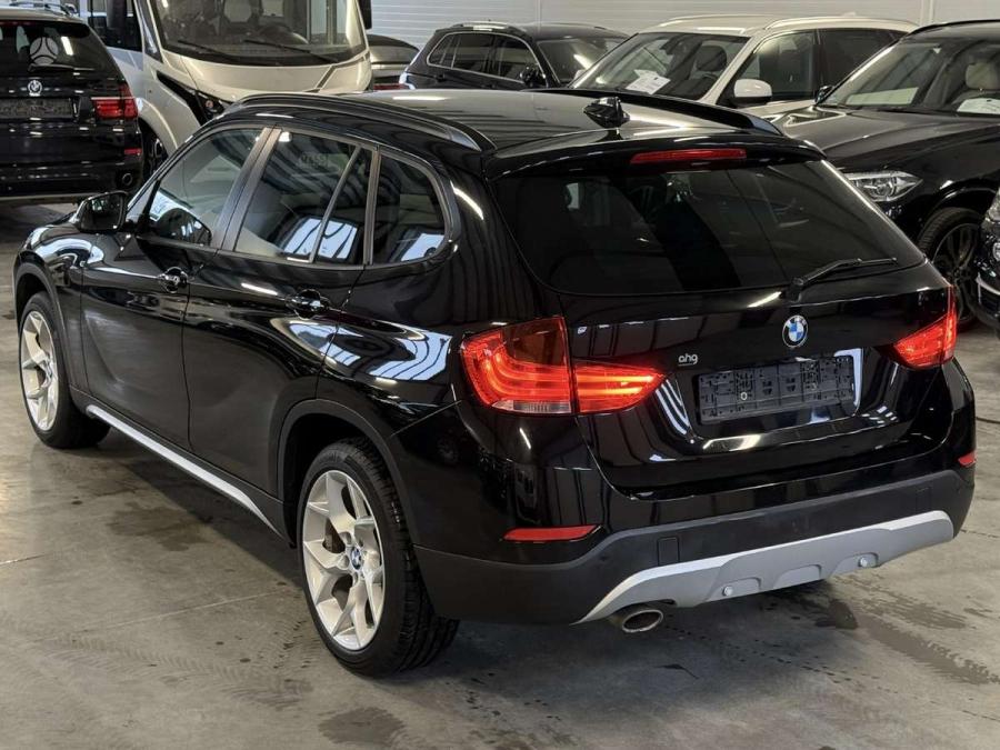Black BMW X1 2014 in Marijampole, with an engine capacity of 2.00 L and mileage of 266 thousand km for 8999 €, photo 10 on AUTOMOTO.COM.LV