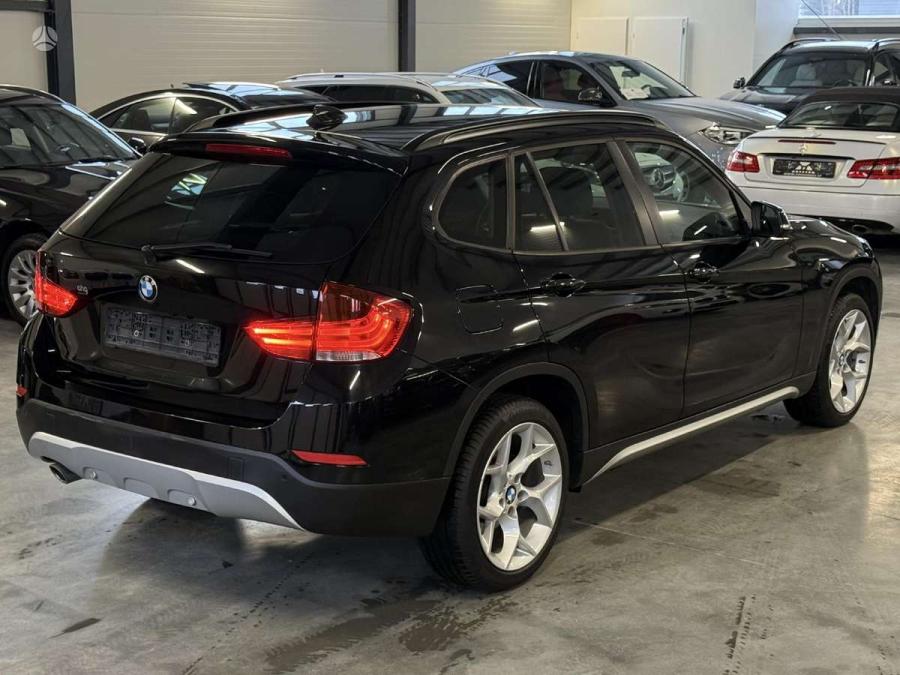 Black BMW X1 2014 in Marijampole, with an engine capacity of 2.00 L and mileage of 266 thousand km for 8999 €, photo 11 on AUTOMOTO.COM.LV