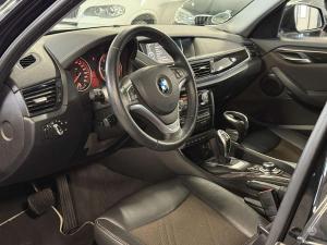 Black BMW X1 2014 in Marijampole, with an engine capacity of 2.00 L and mileage of 266 thousand km for 8999 €, photo 21 on AUTOMOTO.COM.LV