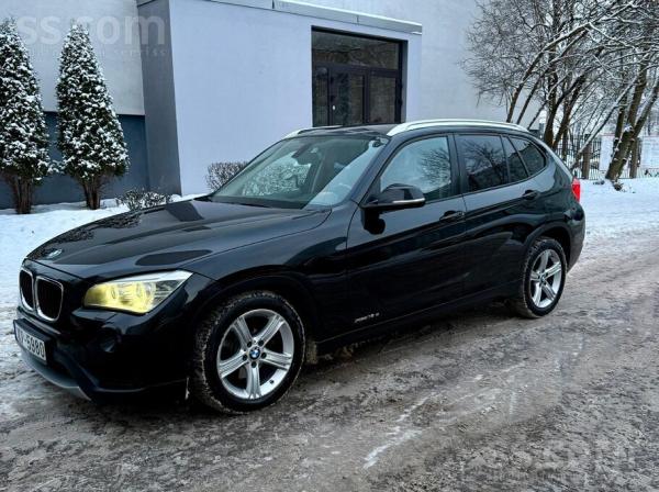 Melns BMW X1 2014 Rīga, ar dzinēja tilpumu 2.00 L un nobraukumu 187 tūkst. km par 10000 €, foto 5 vietnē AUTOMOTO.COM.LV