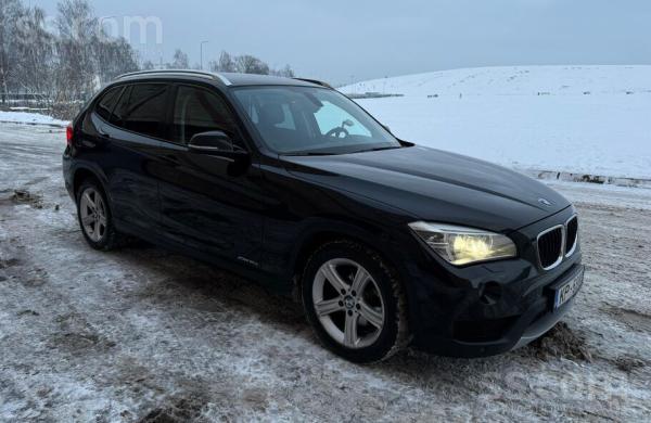 Melns BMW X1 2014 Rīga, ar dzinēja tilpumu 2.00 L un nobraukumu 187 tūkst. km par 10000 €, foto 7 vietnē AUTOMOTO.COM.LV