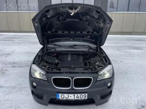 Black BMW X1 2014 in Riga, with an engine capacity of 2.00 L and mileage of 199 thousand km for 12690 €, photo 13 on AUTOMOTO.COM.LV