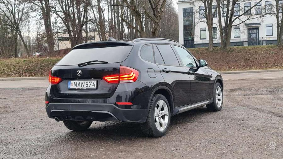 Melns BMW X1 2014 Kauņa, ar dzinēja tilpumu 2.00 L un nobraukumu 305 tūkst. km par 9500 €, foto 2 vietnē AUTOMOTO.COM.LV