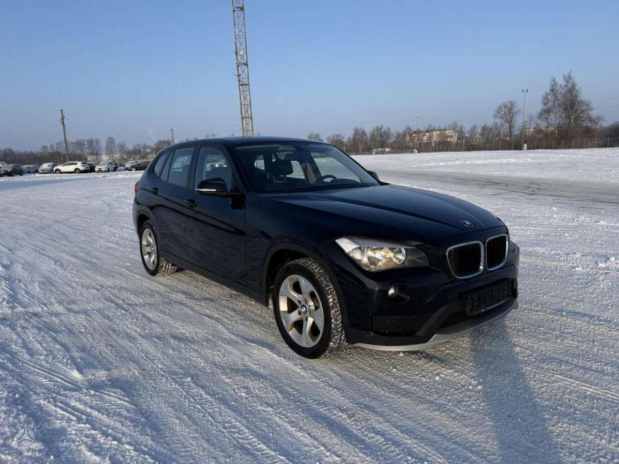 Black BMW X1 2014 in Marijampole, with an engine capacity of 2.00 L and mileage of 210 thousand km for 4850 €, photo 2 on AUTOMOTO.COM.LV