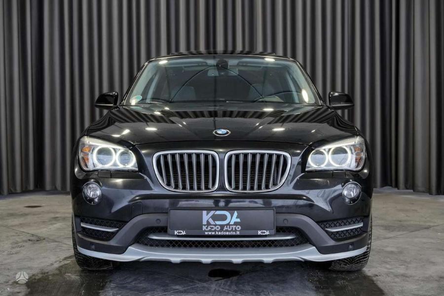 Melns BMW X1 2014 Marijampole, ar dzinēja tilpumu 2.00 L un nobraukumu 203 tūkst. km par 9750 €, foto 4 vietnē AUTOMOTO.COM.LV
