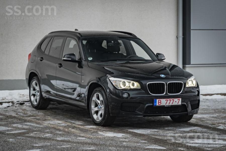 Black BMW X1 2014 in Riga, with an engine capacity of 2.00 L and mileage of 0 thousand km for 13750 €, photo 3 on AUTOMOTO.COM.LV