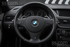 Black BMW X1 2014 in Riga, with an engine capacity of 2.00 L and mileage of 0 thousand km for 13750 €, photo 19 on AUTOMOTO.COM.LV