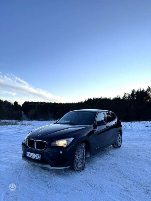 Black BMW X1 2014 in Vilnius, with an engine capacity of 1.96 L and mileage of 194 thousand km for 8400 €, photo 2 on AUTOMOTO.COM.LV