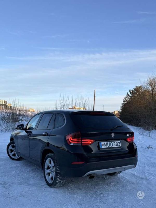 Black BMW X1 2014 in Vilnius, with an engine capacity of 1.96 L and mileage of 194 thousand km for 8400 €, photo 4 on AUTOMOTO.COM.LV
