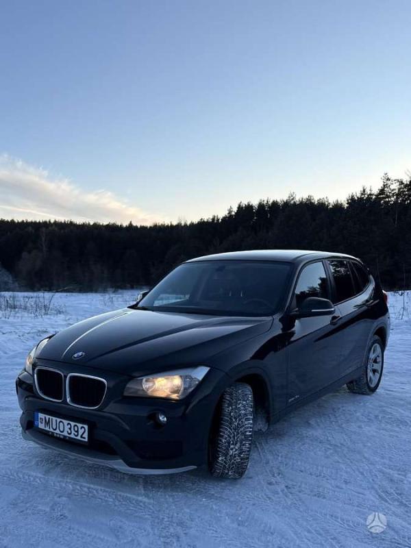 Black BMW X1 2014 in Vilnius, with an engine capacity of 1.96 L and mileage of 194 thousand km for 8400 €, photo 11 on AUTOMOTO.COM.LV