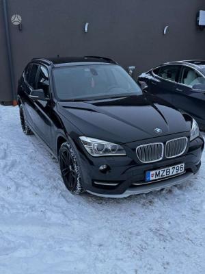 Black BMW X1 2014 in Kaunas, with an engine capacity of 2.00 L and mileage of 265 thousand km for 9800 €, photo 4 on AUTOMOTO.COM.LV