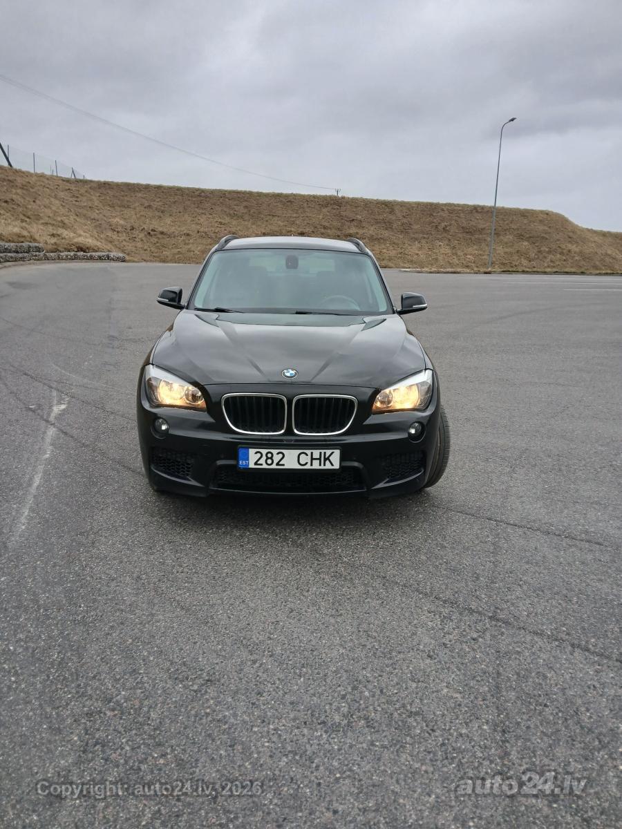 Melns BMW X1 2014 Tallina, ar dzinēja tilpumu 2.00 L un nobraukumu 251 tūkst. km par 7000 €, foto 5 vietnē AUTOMOTO.COM.LV
