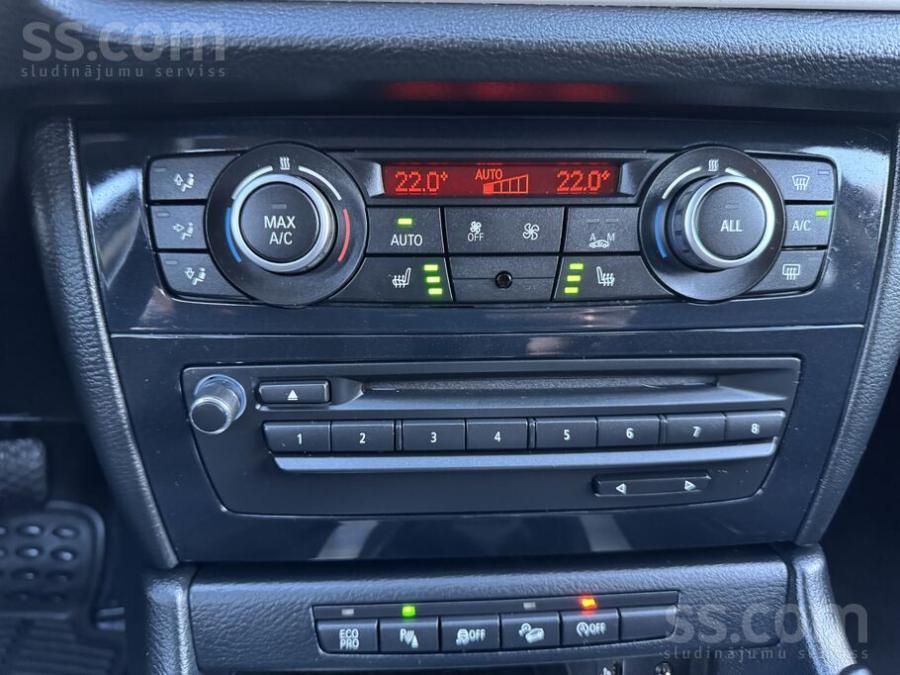 Melns BMW X1 2014 Jelgava, ar dzinēja tilpumu 2.00 L un nobraukumu 228 tūkst. km par 8400 €, foto 17 vietnē AUTOMOTO.COM.LV
