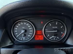 Melns BMW X1 2014 Jelgava, ar dzinēja tilpumu 2.00 L un nobraukumu 228 tūkst. km par 8400 €, foto 19 vietnē AUTOMOTO.COM.LV