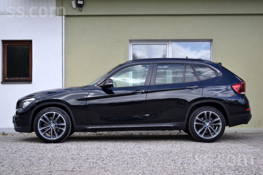 Melns BMW X1 2014 Tukums, ar dzinēja tilpumu 2.00 L un nobraukumu 194 tūkst. km par 11690 €, foto 11 vietnē AUTOMOTO.COM.LV