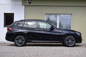 Melns BMW X1 2014 Tukums, ar dzinēja tilpumu 2.00 L un nobraukumu 194 tūkst. km par 11690 €, foto 12 vietnē AUTOMOTO.COM.LV