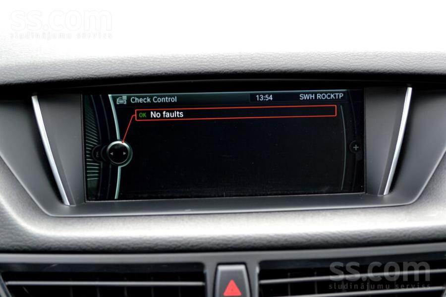 Melns BMW X1 2014 Tukums, ar dzinēja tilpumu 2.00 L un nobraukumu 194 tūkst. km par 11690 €, foto 17 vietnē AUTOMOTO.COM.LV