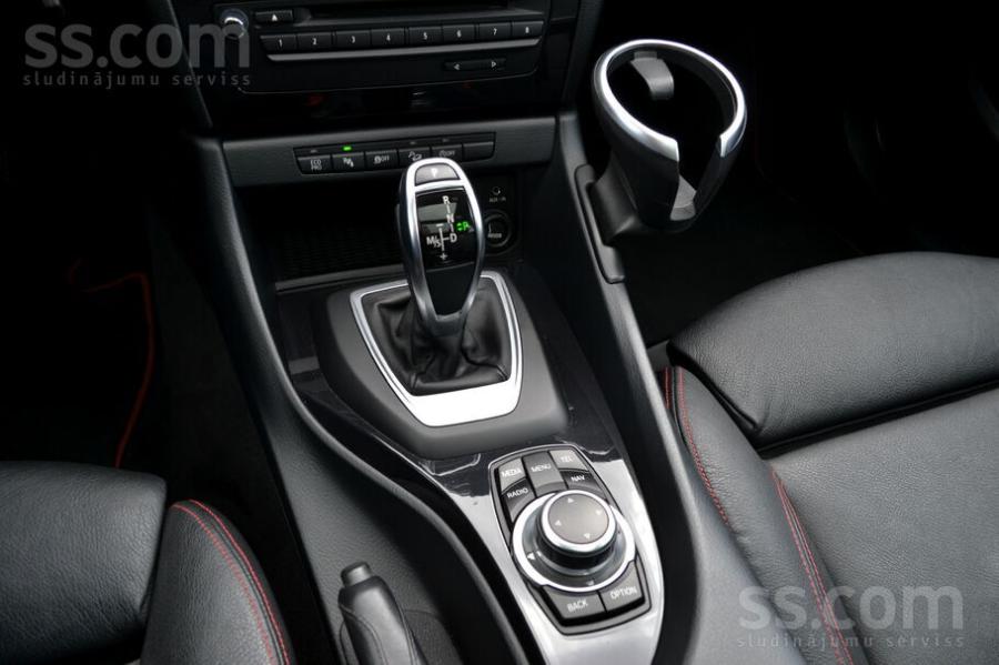 Melns BMW X1 2014 Tukums, ar dzinēja tilpumu 2.00 L un nobraukumu 194 tūkst. km par 11690 €, foto 20 vietnē AUTOMOTO.COM.LV