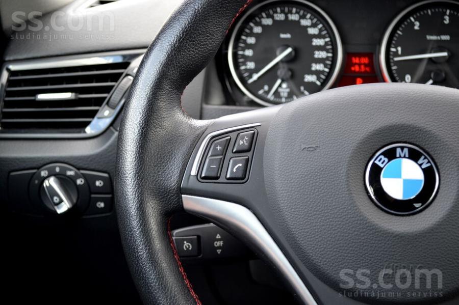Melns BMW X1 2014 Tukums, ar dzinēja tilpumu 2.00 L un nobraukumu 194 tūkst. km par 11690 €, foto 23 vietnē AUTOMOTO.COM.LV