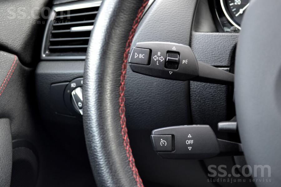 Melns BMW X1 2014 Tukums, ar dzinēja tilpumu 2.00 L un nobraukumu 194 tūkst. km par 11690 €, foto 24 vietnē AUTOMOTO.COM.LV